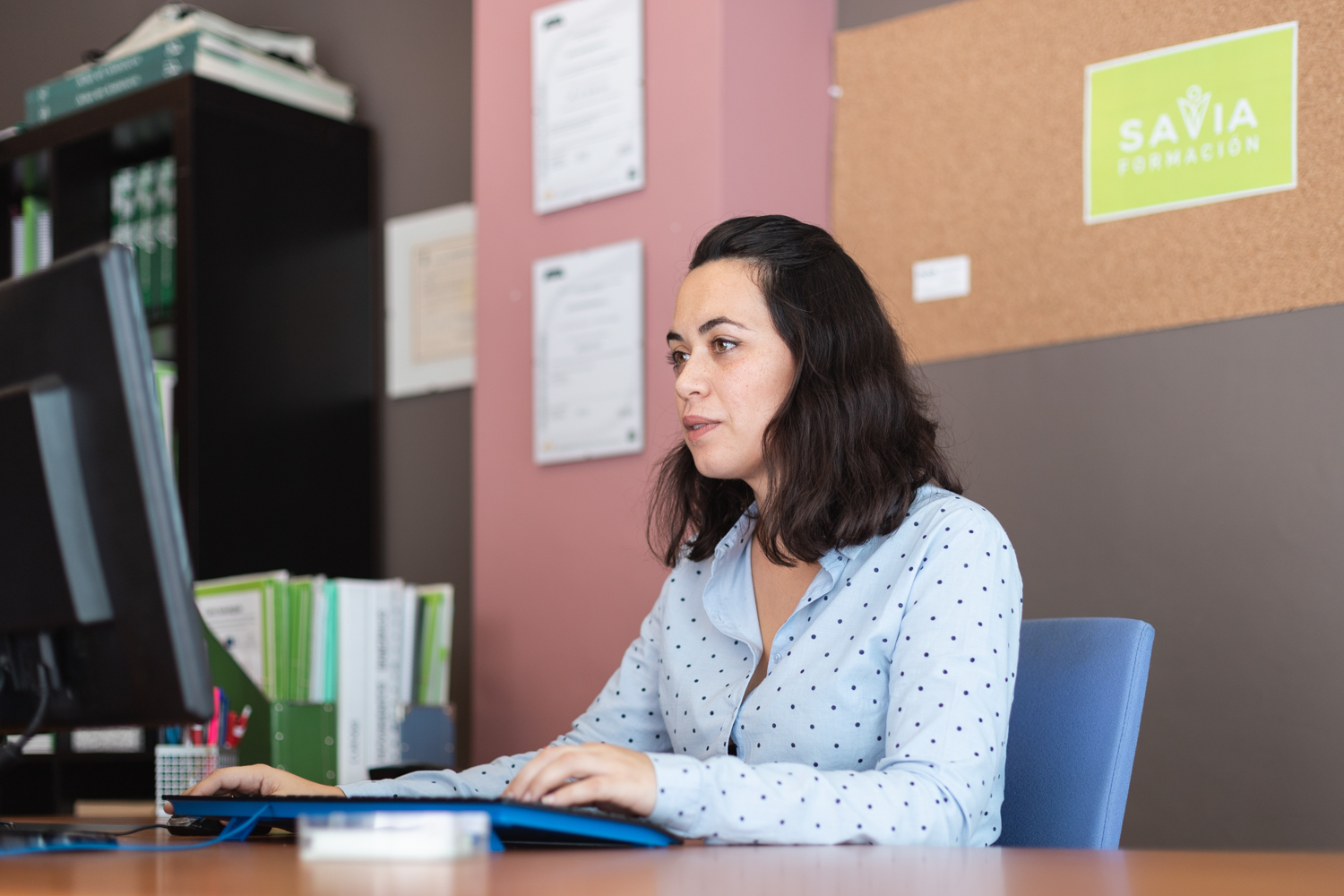 CONTÁCTANOS | Savia Formación